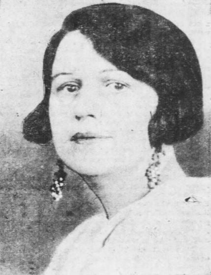 Bonnie MacLeary, sculptor, born