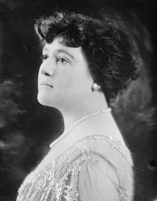 Henry Hulme's Instagram, Twitter & Facebook on IDCrawl