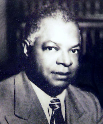 Smith, Antonio Maceo