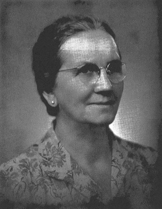 Tullis, Coral Horton